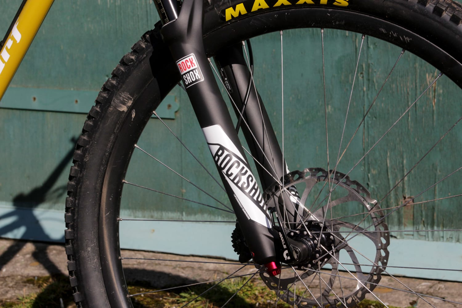 Get a look at this gorgeous UK-made steel full suspension bike from ...