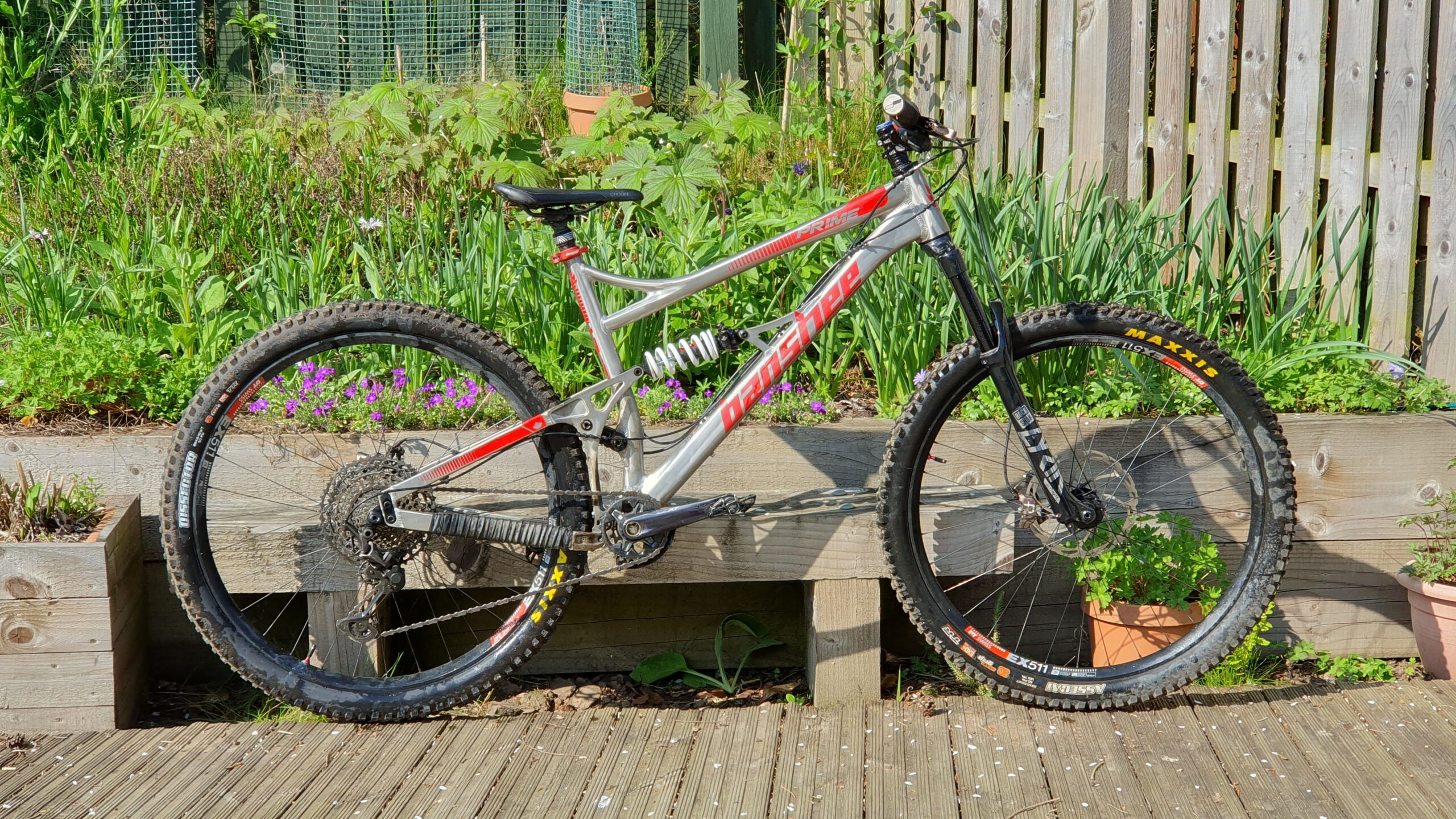 2019 Banshee Prime V2, 480mm reach ("L") w/ CCDB-IL coil - Singletrack ...