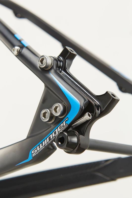 Pivot launch the LES Fat – Singletrack World Magazine