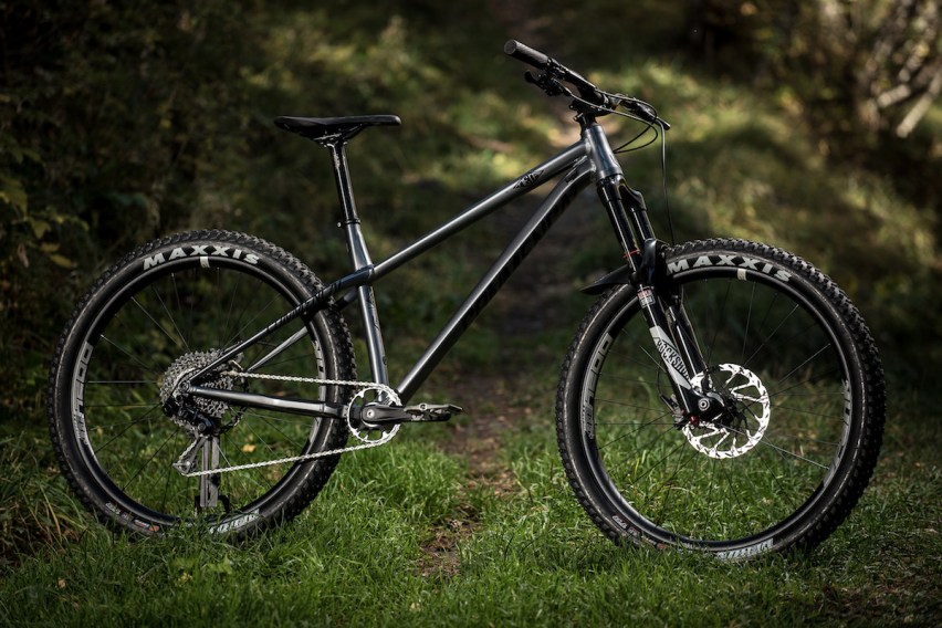 Commencal Whips Up New 29/27.5+ Meta HT AM Hardtail – Singletrack World ...