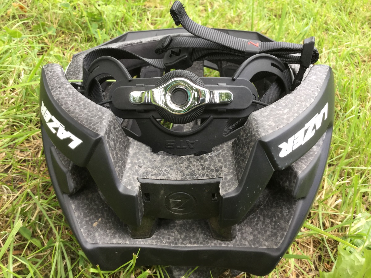 Review: Lazer Ultrax Helmet – Singletrack World Magazine