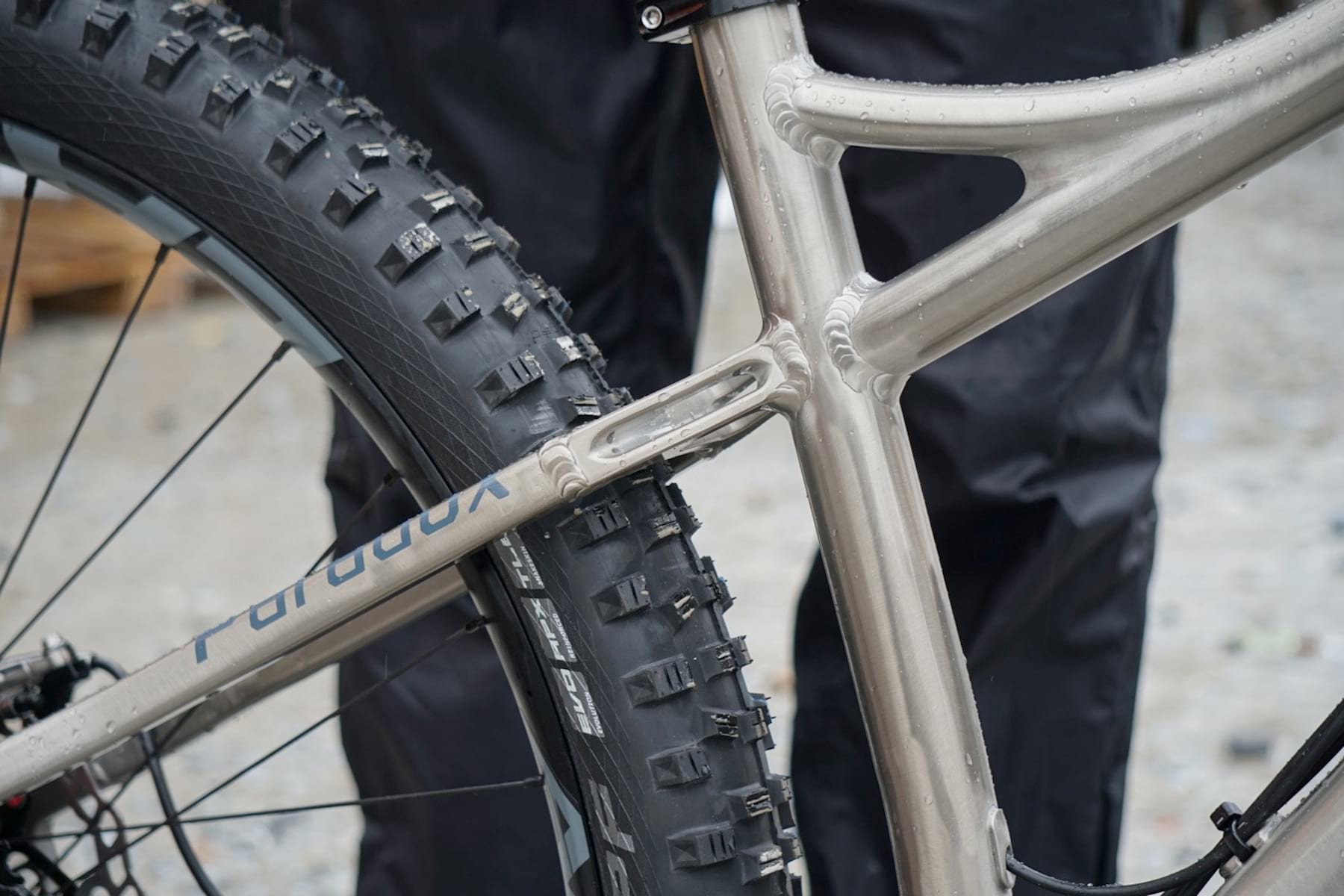 Meet the Banshee Paradox – An alloy hardtail that rides like steel ...