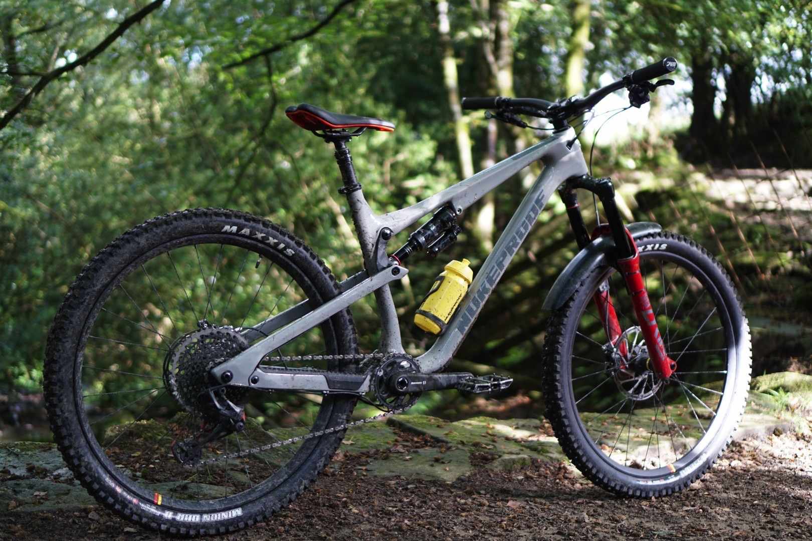 2020 Nukeproof Reactor switches from trail to rail in 30 seconds ...