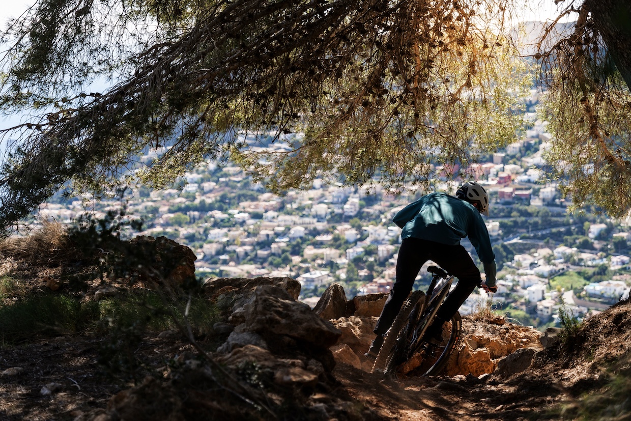 Issue 161: An Englishman On New Dirt – Singletrack World Magazine