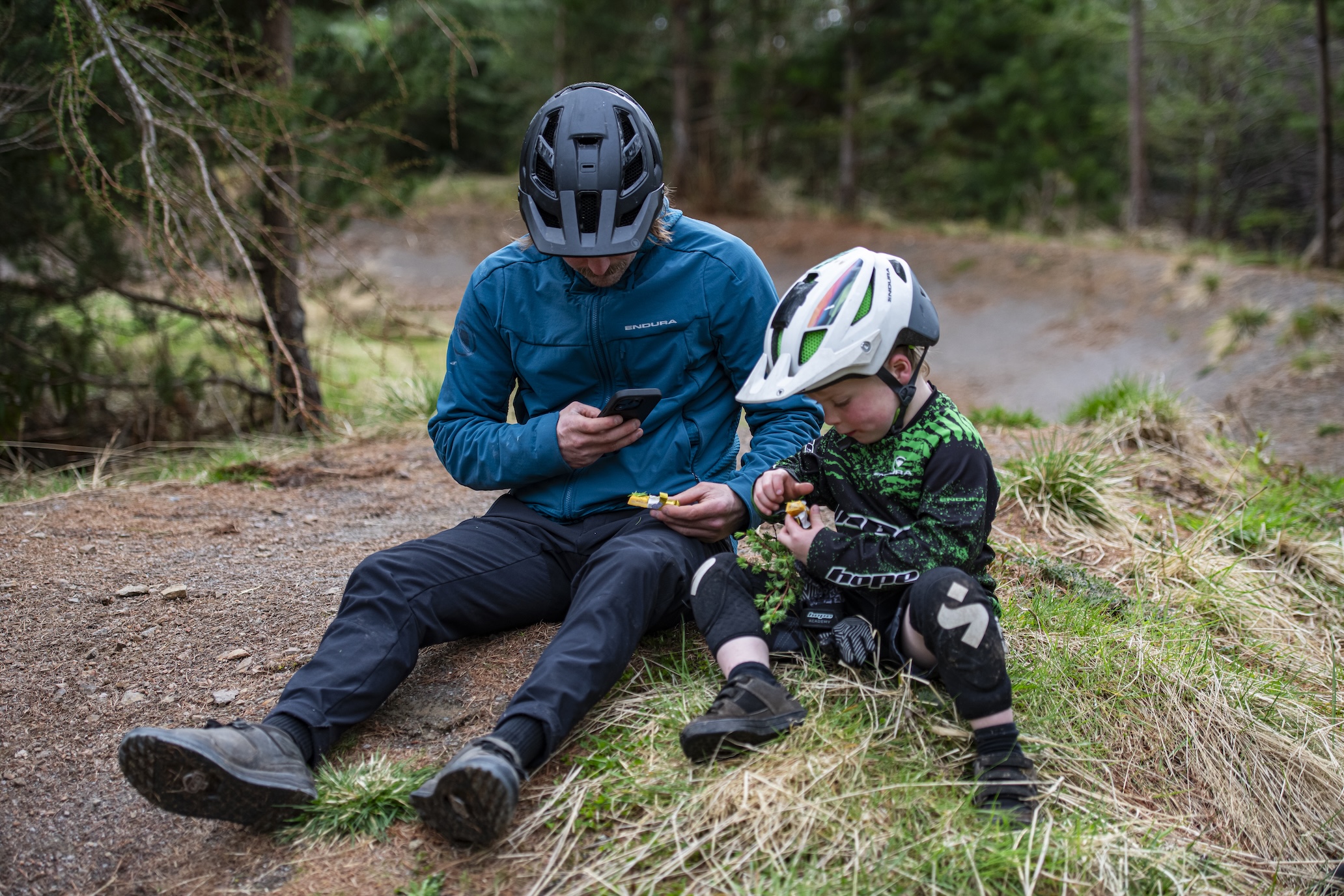 Joe & Bo-51 – Singletrack World Magazine