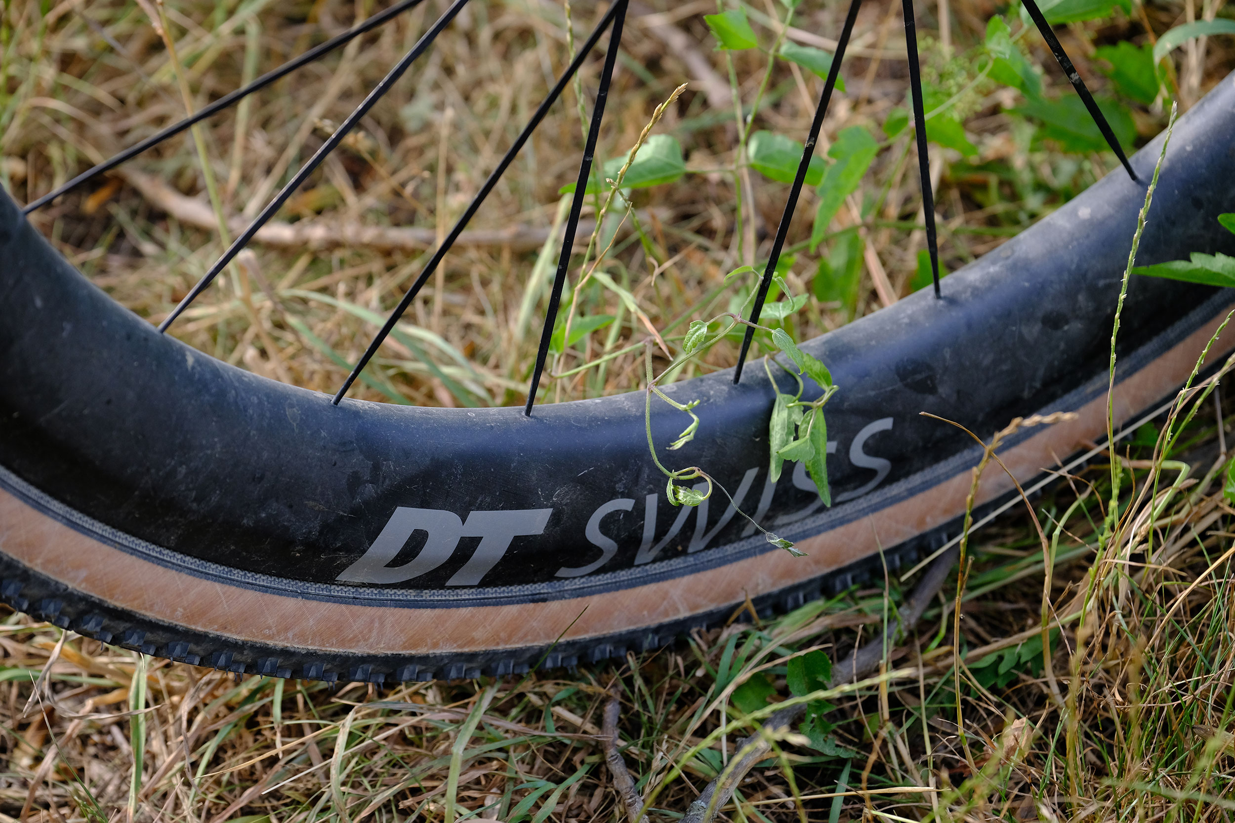 DT Swiss GRC 1400 DiCut 50 x 24mm Carbon Clincher wheelset review ...
