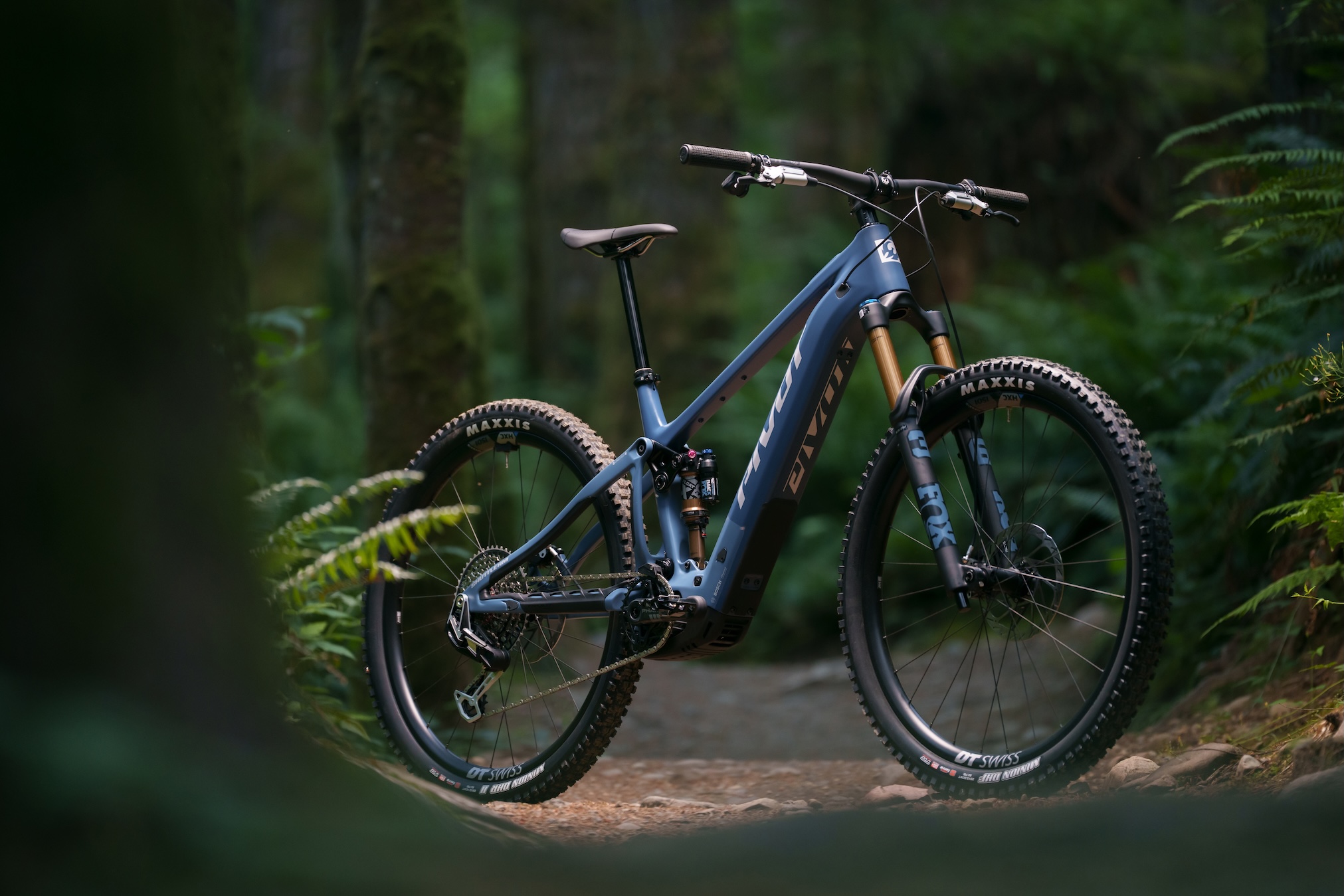 Quick look at new Pivot Shuttle AM – Singletrack World Magazine